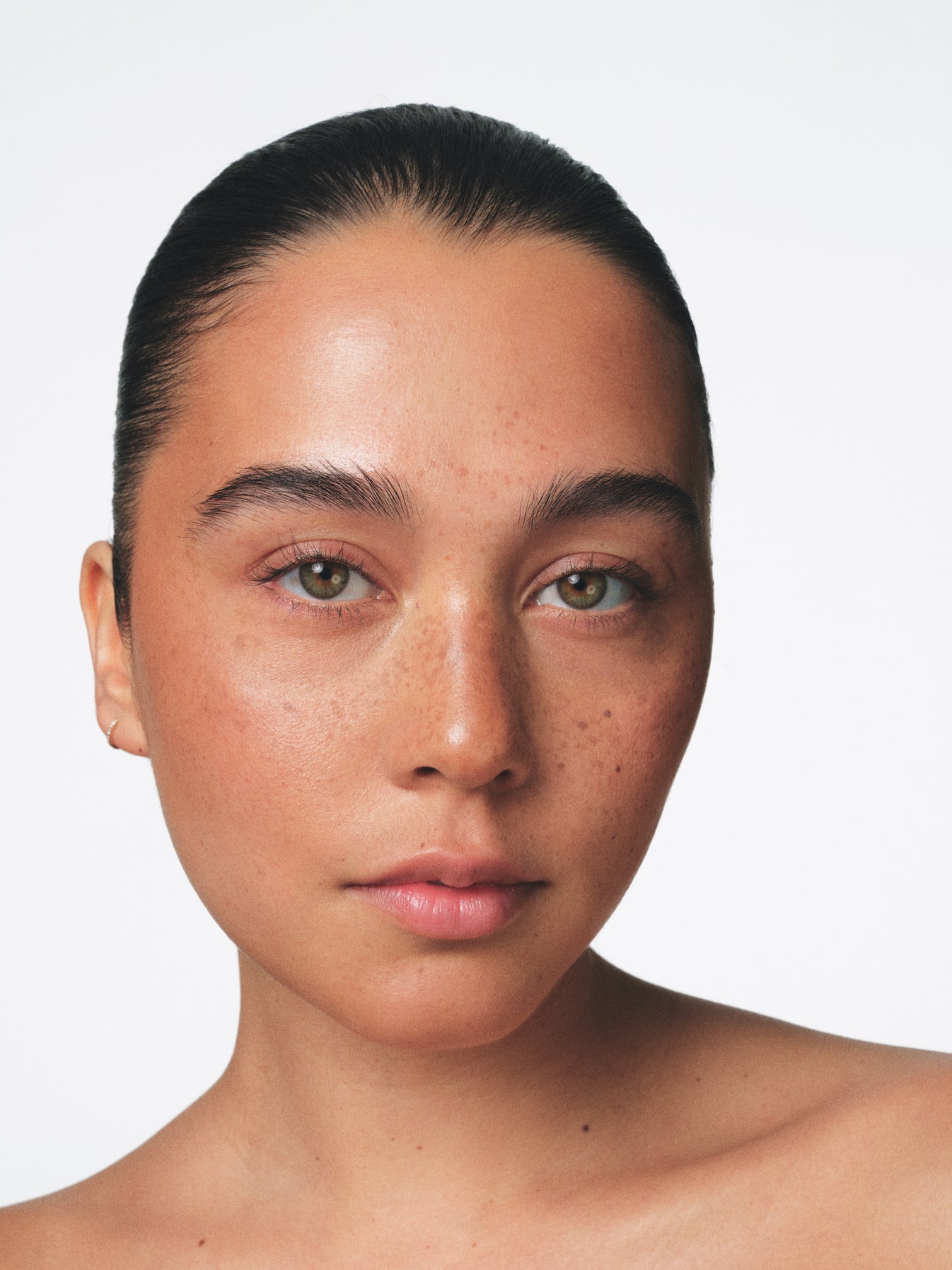 Essential Bronzer Compact – Fara Homidi