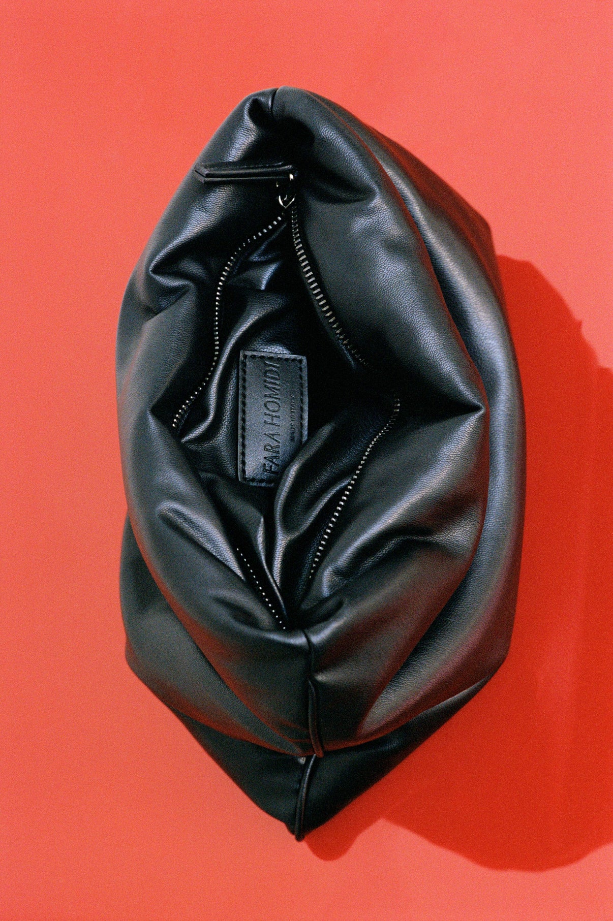 Pochette – Fara Homidi